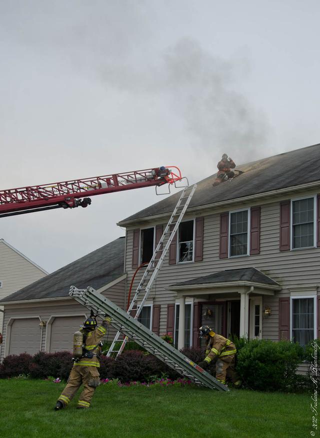 Dwelling Fire In Caernarvon Berks - Honey Brook Fire Company